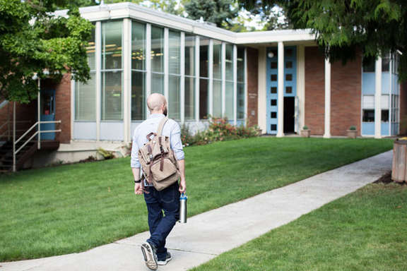 Visit - Western Seminary